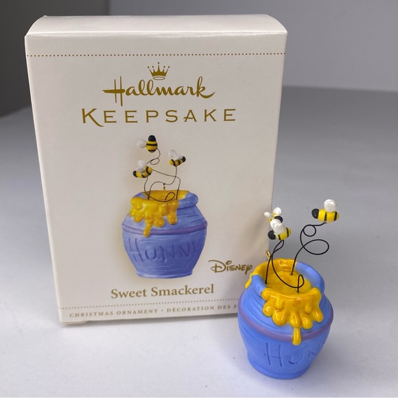 Hallmark | Holiday | Hallmark Keepsake Ornament Disneys Winnie The Pooh ...